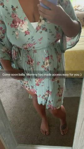 Discover more like Incest_Captions: Mom sends the best kind of snaps and Related Content | Scrolller