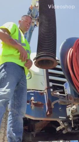 Pissing on the worksite | Scrolller