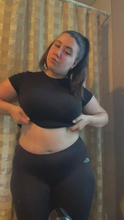 Cute Chubby Amateur 🔥 | Scrolller