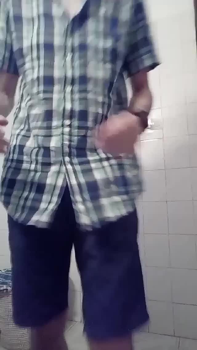 18 [M] ; I tried m'y first strip tease, how is it ? [OC] | Scrolller