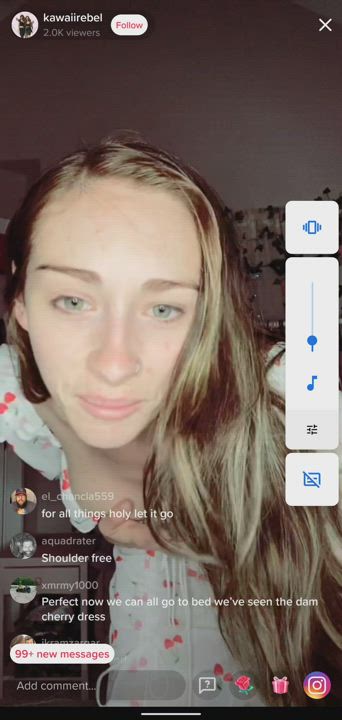 Since no one posted the video of @Kawaiirebel 's slip 🤦🏽‍♂️ | Scrolller