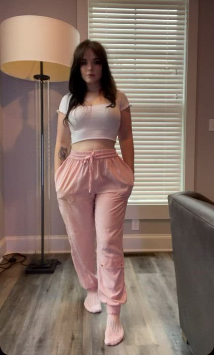 Those hips making me drip so much 🤤😍 | Scrolller