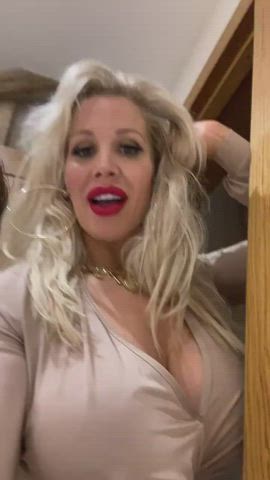 Victoria and Rebecca are the perfect duo! | Scrolller