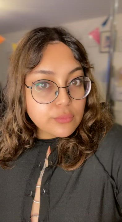 can u help me practice? | Scrolller