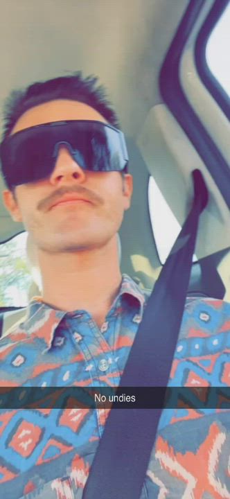 Balls out | Scrolller