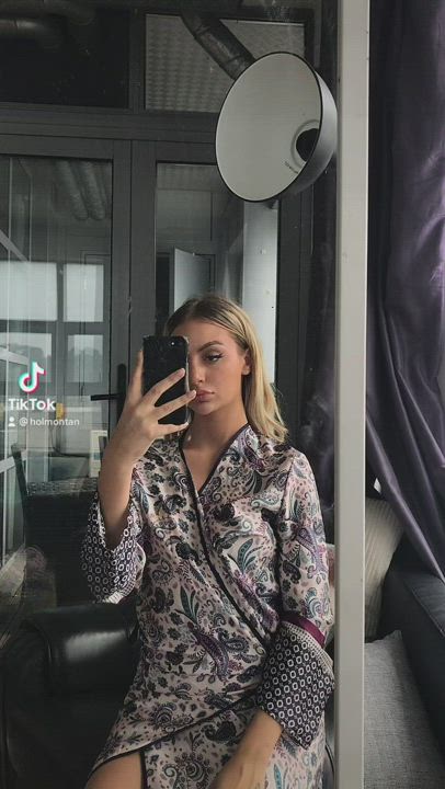 What Would You Rate My Lingerie Scrolller