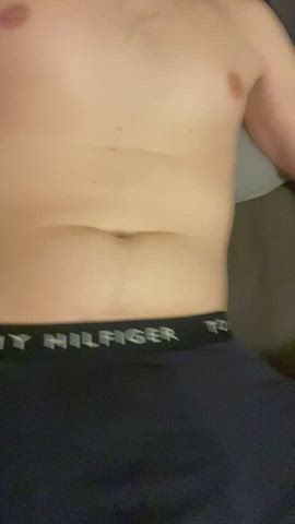 27 bi, finally get to let em dangle | Scrolller