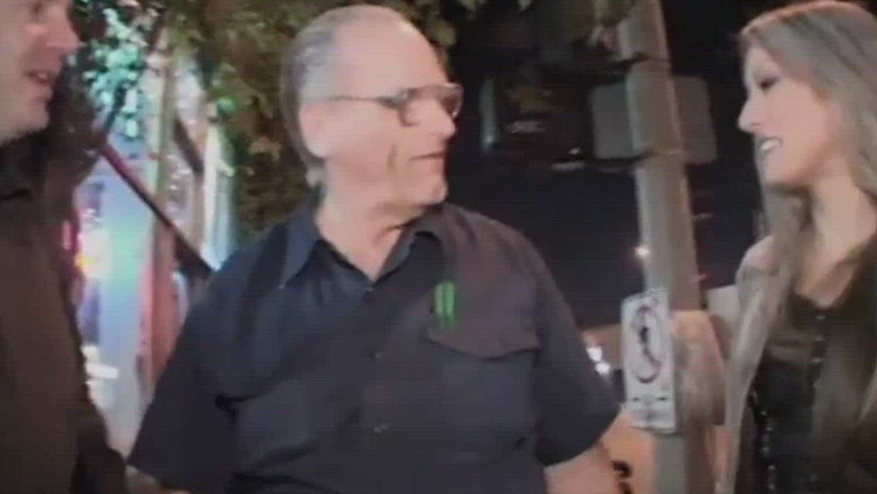 Cute Chick Fucking Ugly Old Fat Grandpa Scrolller 4122