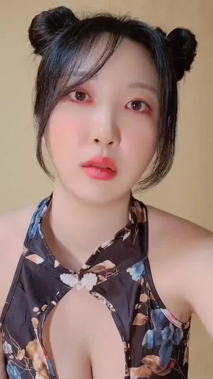 Chinese dress and buns | Scrolller