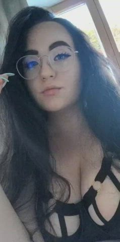 Naughty nerdy horny 👅 | Scrolller