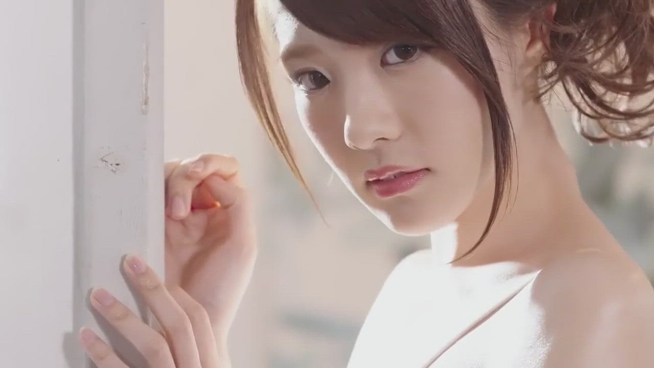 Minami Aizawa | Scrolller