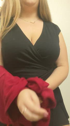 Mid work day titty drop (oc) | Scrolller