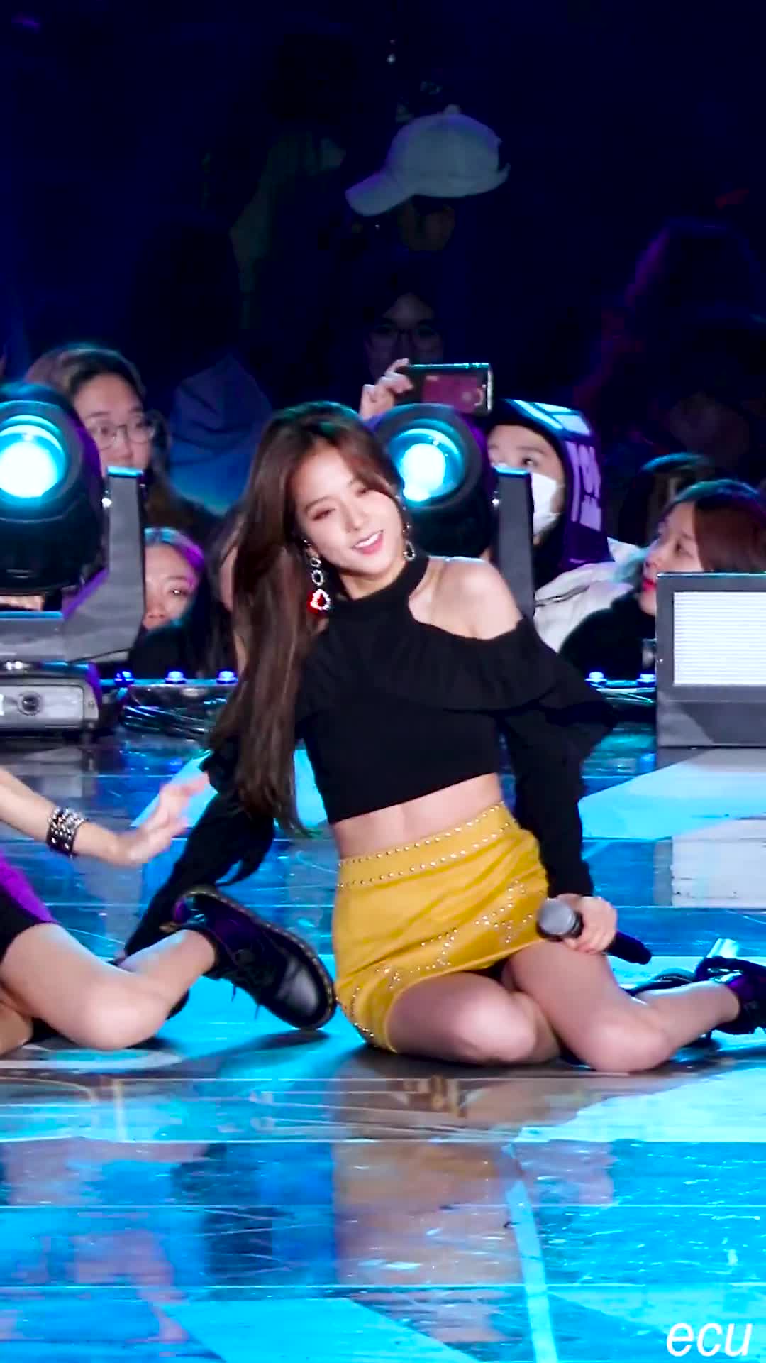 Blackpink - Jisoo | Scrolller