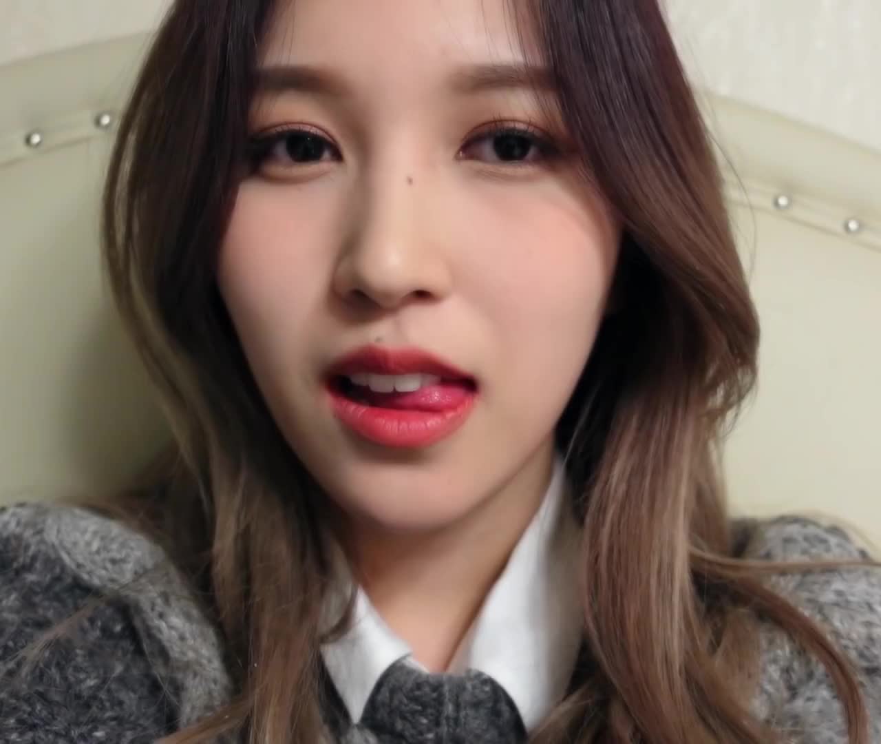 210323 - Mina | Scrolller