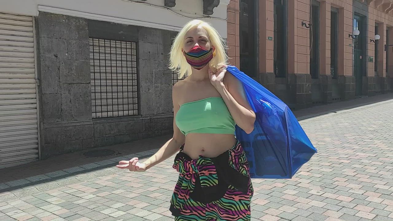 Little boobdance in the little square (OC) | Scrolller