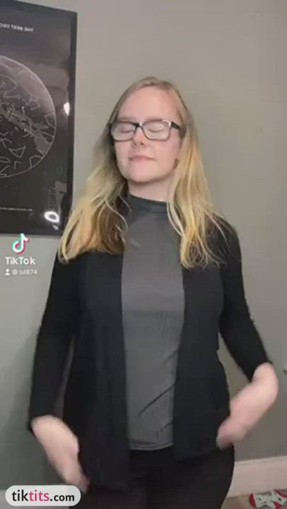 NSFW Naked Teen TikTok Porn GIF by ensoware | Scrolller