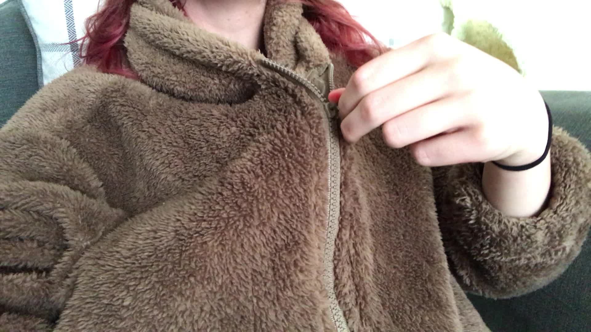 flashing dem kitties | Scrolller