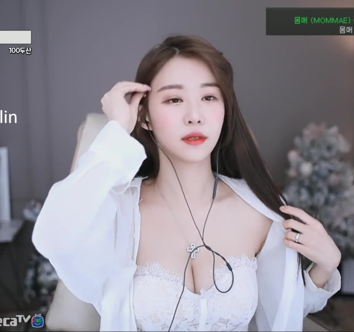 (Crayon Pop) ELLIN | Scrolller