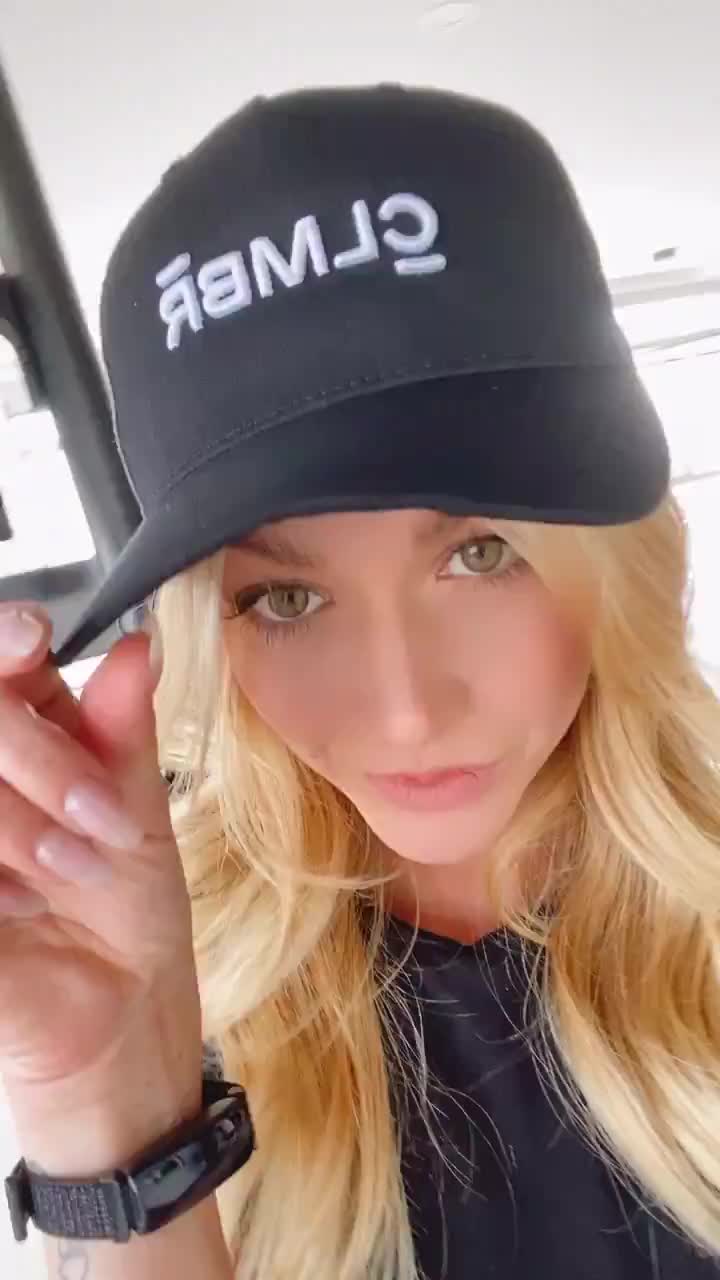 Climber Kat | Scrolller