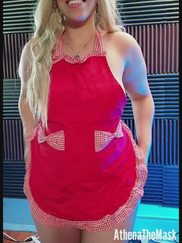 My apron reveal :) | Scrolller