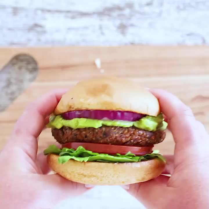 Easy Black Bean Burgers | Scrolller