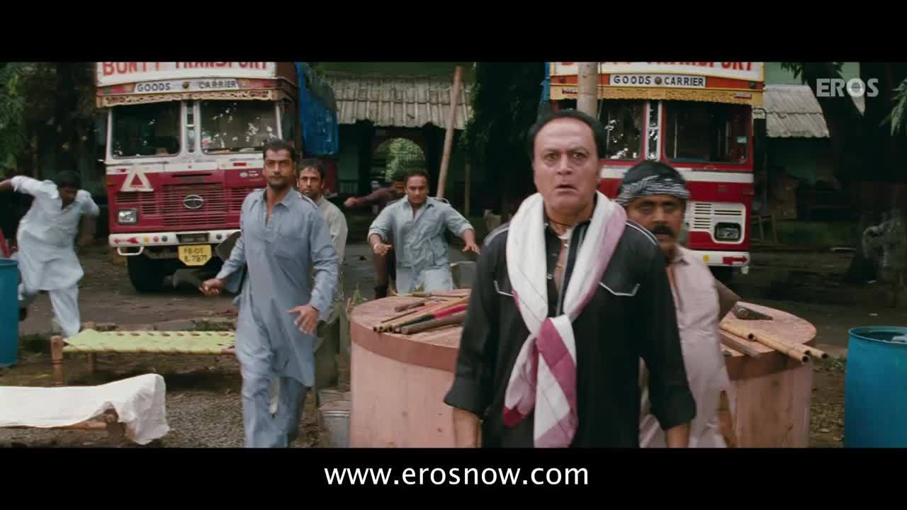 Hero cop making an entrance | Scrolller