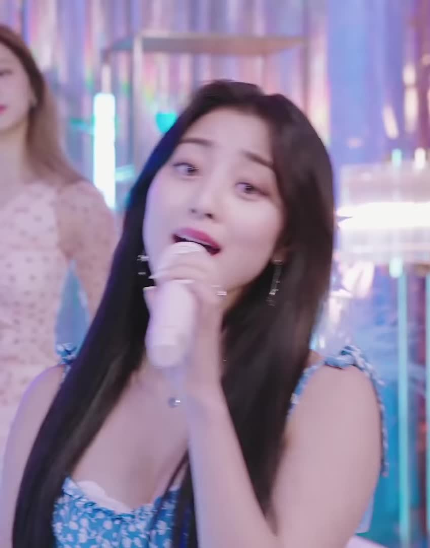 TWICE - Jihyo cleavage | Scrolller