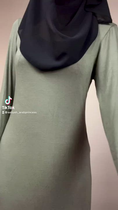 Muslim girls are the sluttiest... wait for the transformation😈 | Scrolller