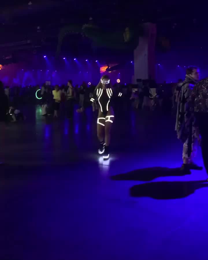 The Queen of TRON: unedited, longer, closeup | Scrolller