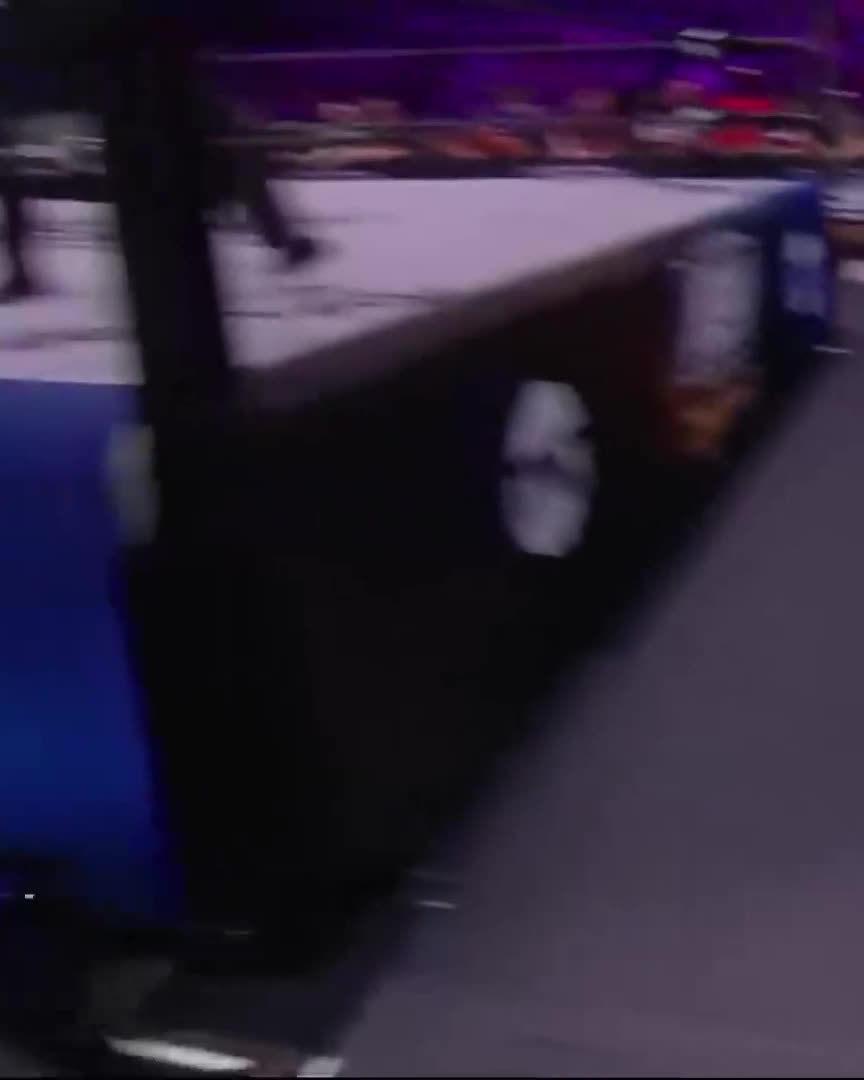 Anna Jay | Scrolller