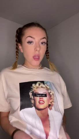 [OC] Let me shake it one time 😜 | Scrolller