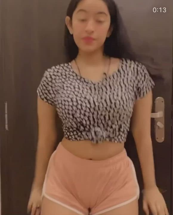 Camel Toe😋 | Scrolller