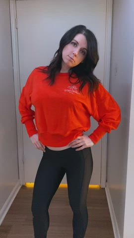 Pro tip: Eat 🥭 before I swallow your cum 🤤 | Scrolller