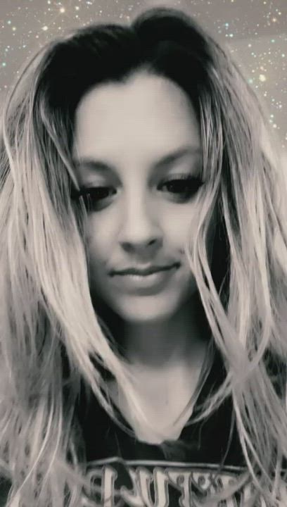 Cute. Adorable. Sweet. All words used to describe MEEEEEEE. xo | Scrolller