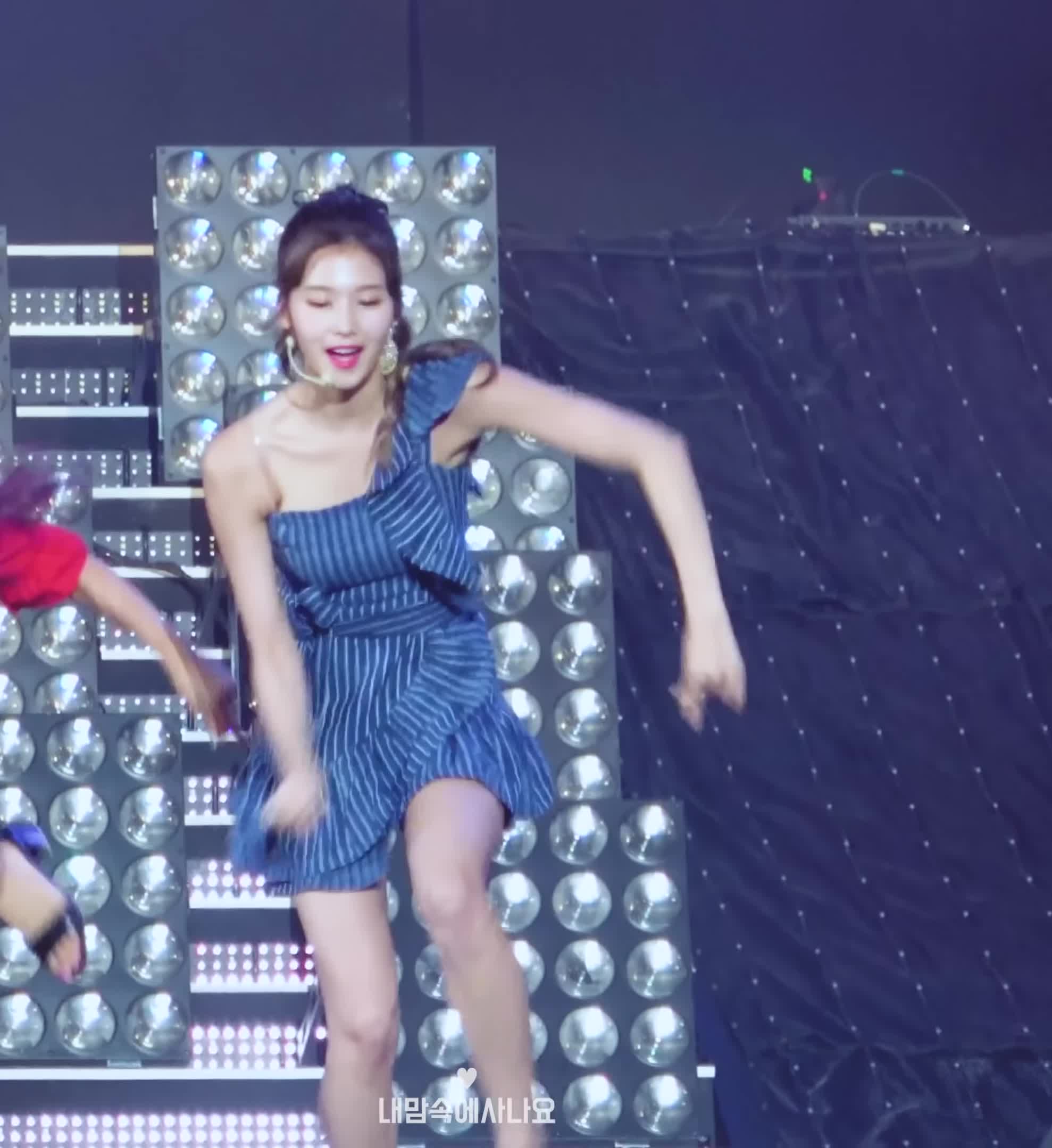 Twice - Sana | Scrolller