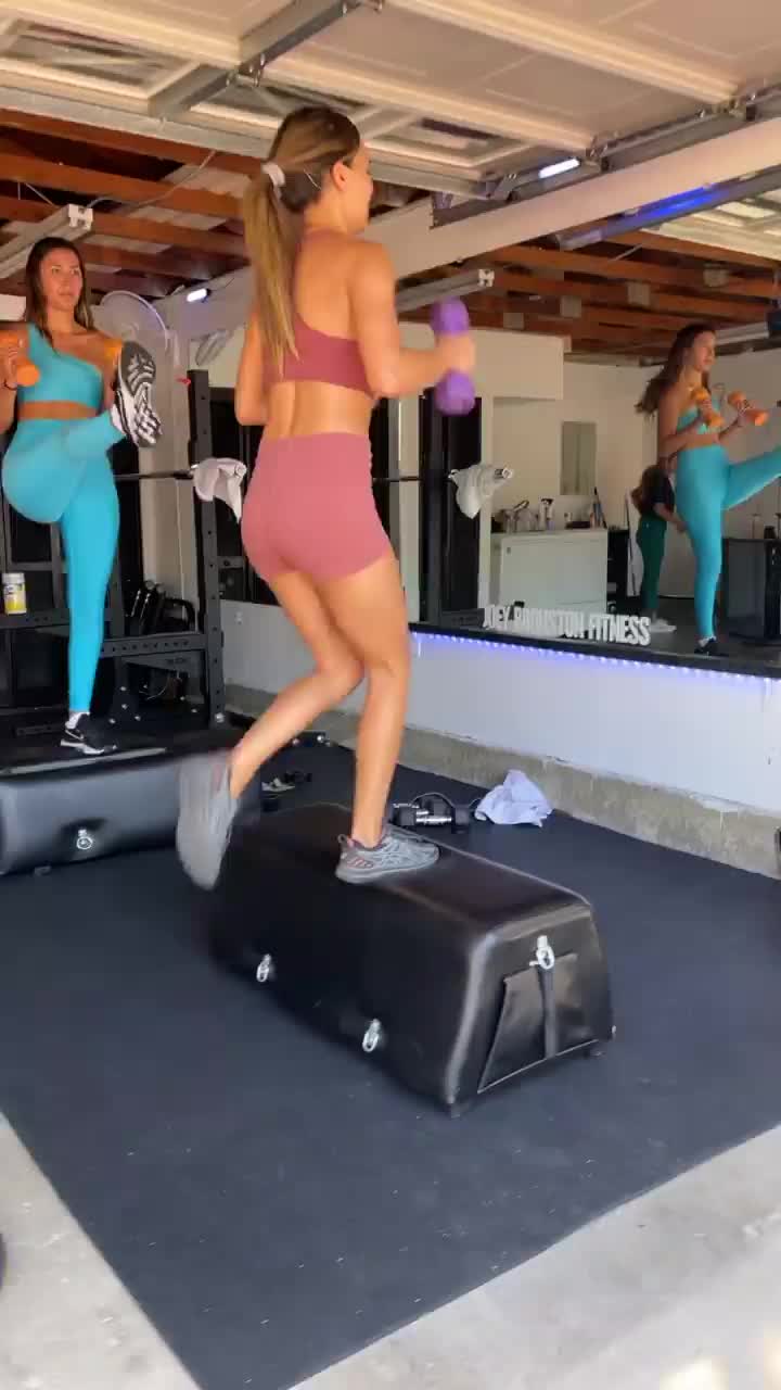 Kick it up | Scrolller