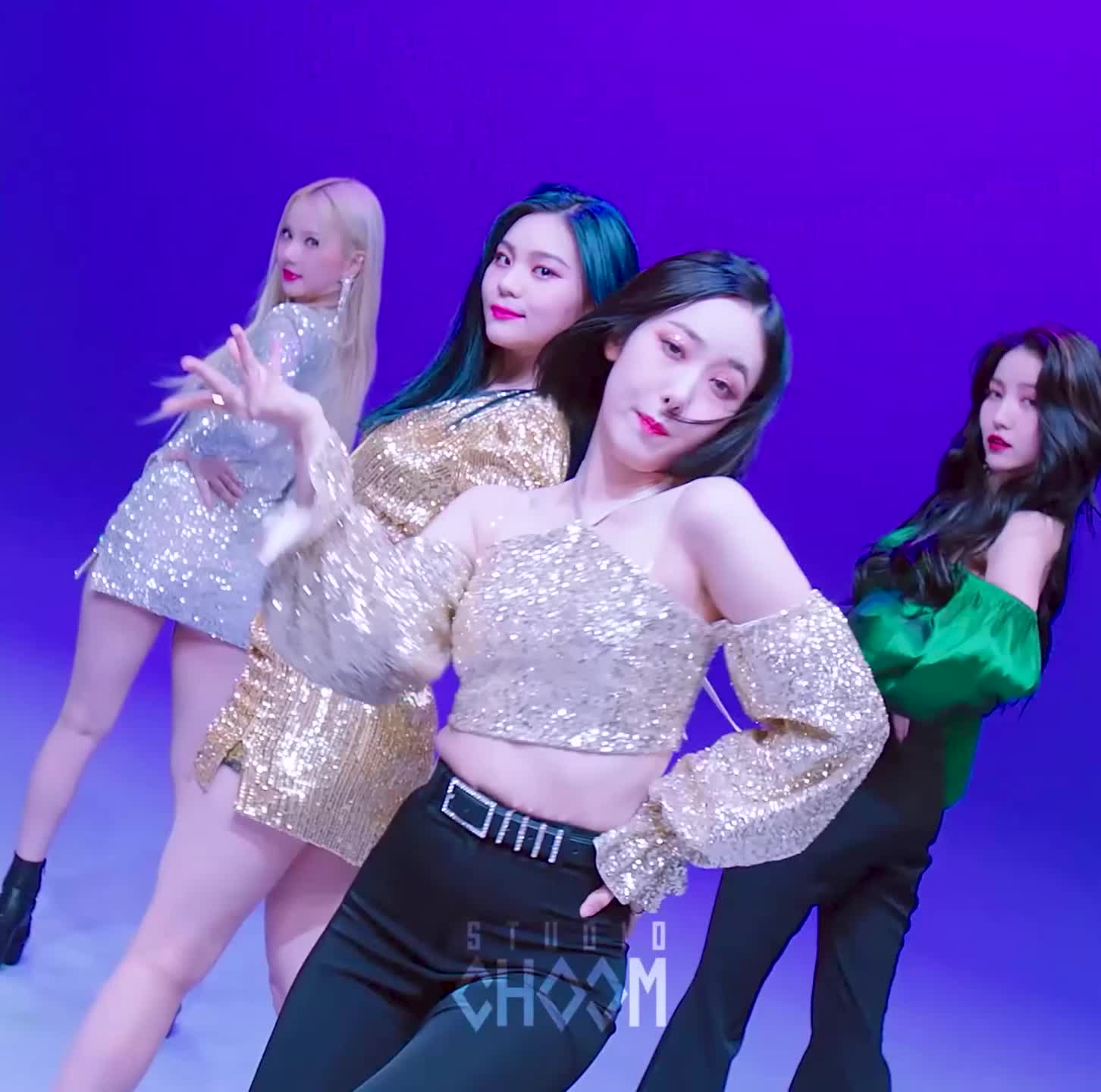 SinB (201112) | Scrolller