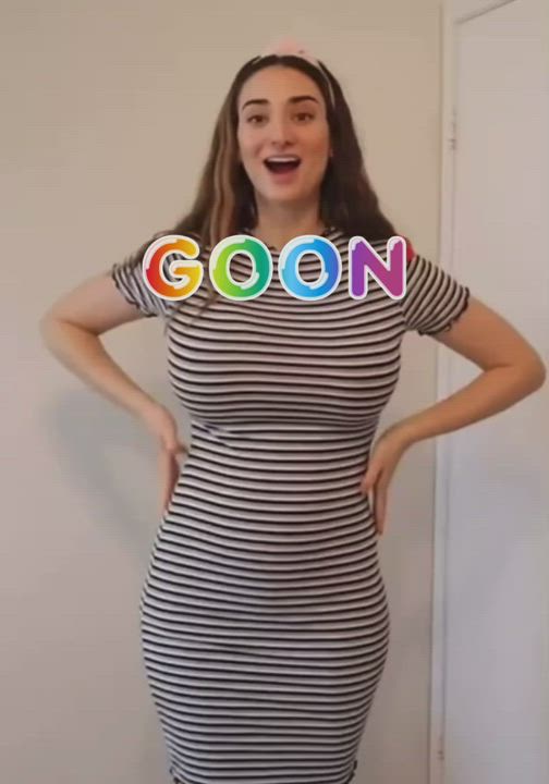 Mmmm Mommy | Scrolller