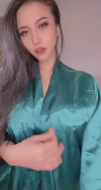 Tiktok Boobs Show | Scrolller