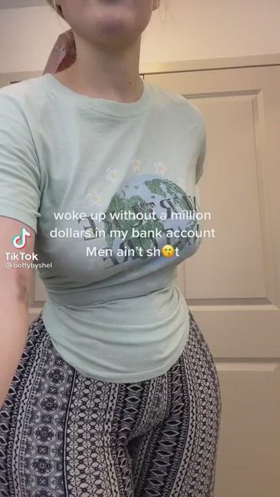 Give it a big hug | Scrolller