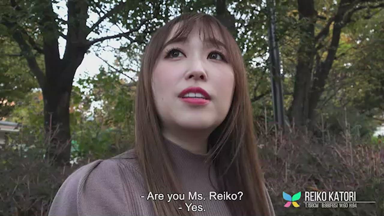 Reiko Katori is back to play with us for a whole afternoon in our hotel room | Scrolller