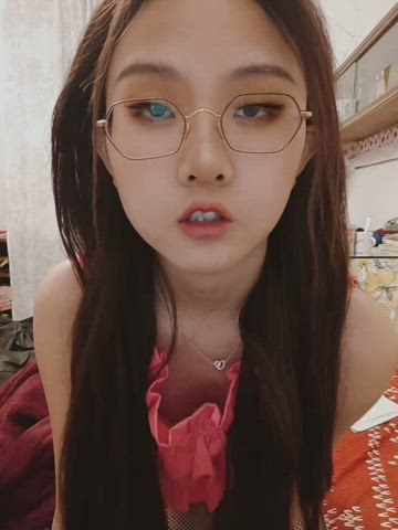 Do you want me to give you a footjob in my fishnet pantyhose? | Scrolller