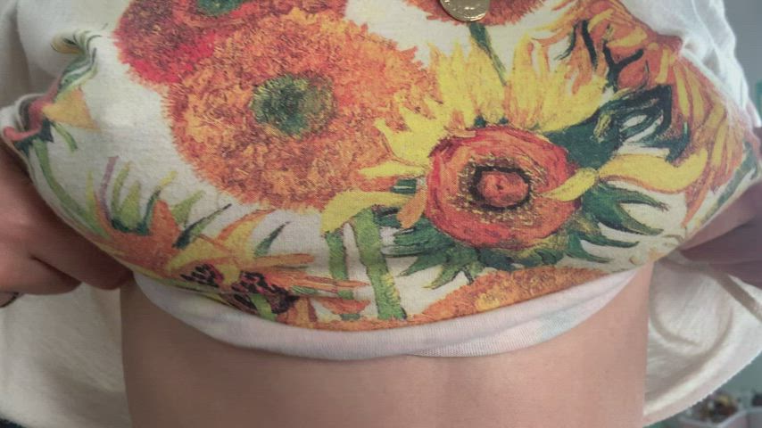 i'm such a tiny little toy but i still drop 😏😏😏 | Scrolller