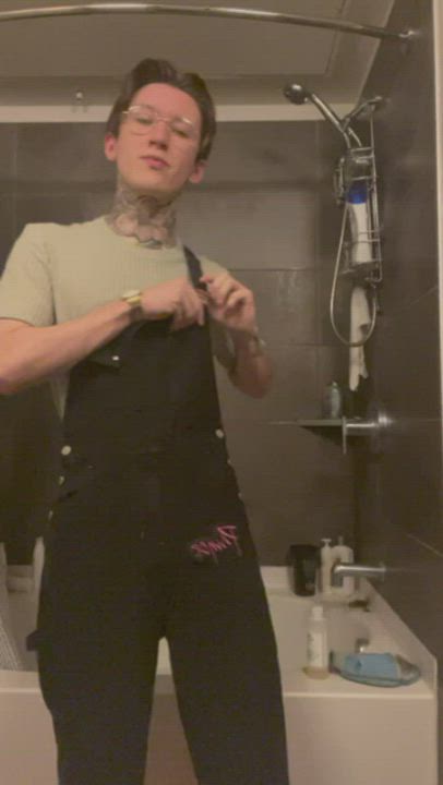 Hey bros | Scrolller