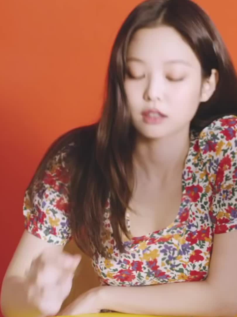 Blackpink - Jennie | Scrolller