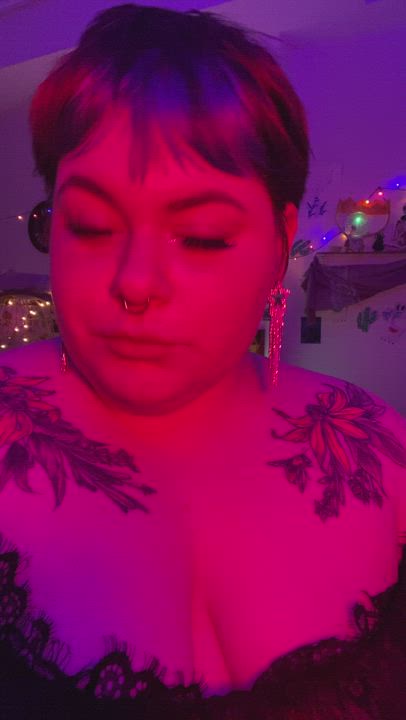 Good evening 😈 | Scrolller