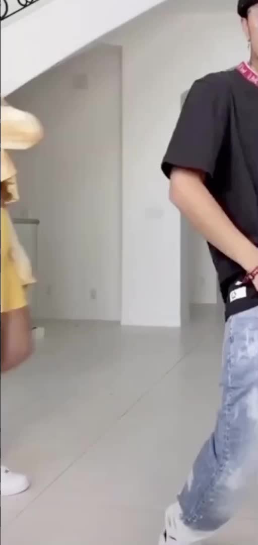 Yellow biker shorts (FAP edit) | Scrolller