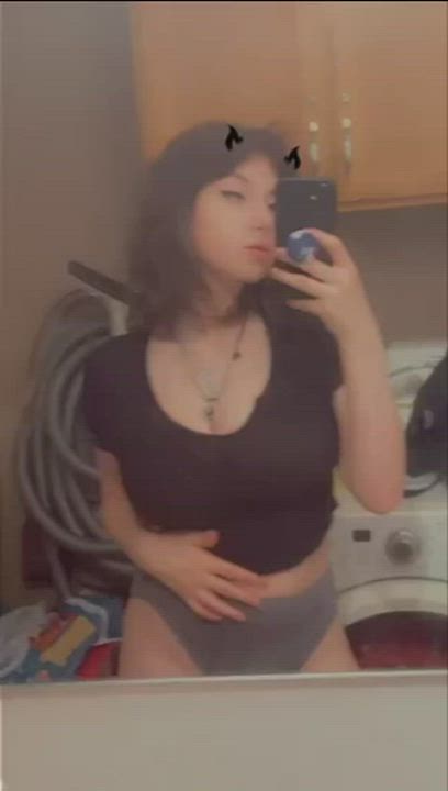 A big beautiful drop | Scrolller