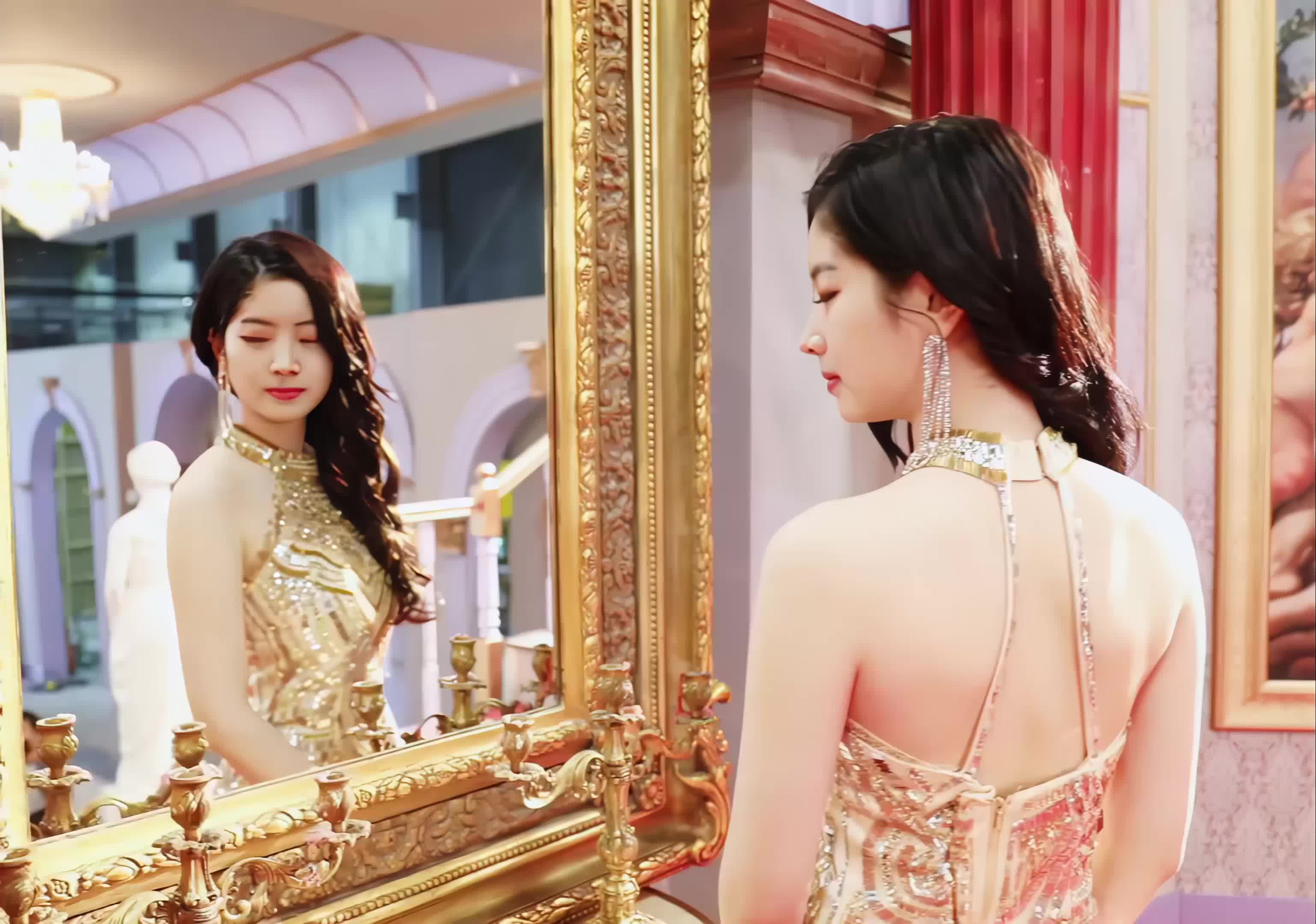 Dahyun can't contain her laugh | Scrolller