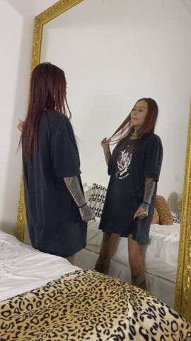 "Magic Mirror On The Wall, Who Is The Fairest Of All?" | Scrolller